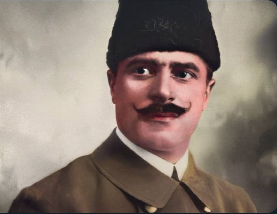 Eşref Bey, opstandeling en speciaal agent in het traumatische laatste ...